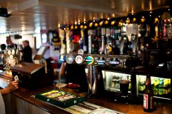 Burnham - The Bee Pub - Artigos com informações, dicas e curiosidades ...